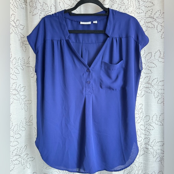 New York & Company | Tops | Eucnyco Blue Flowy Blouse Size Medium ...